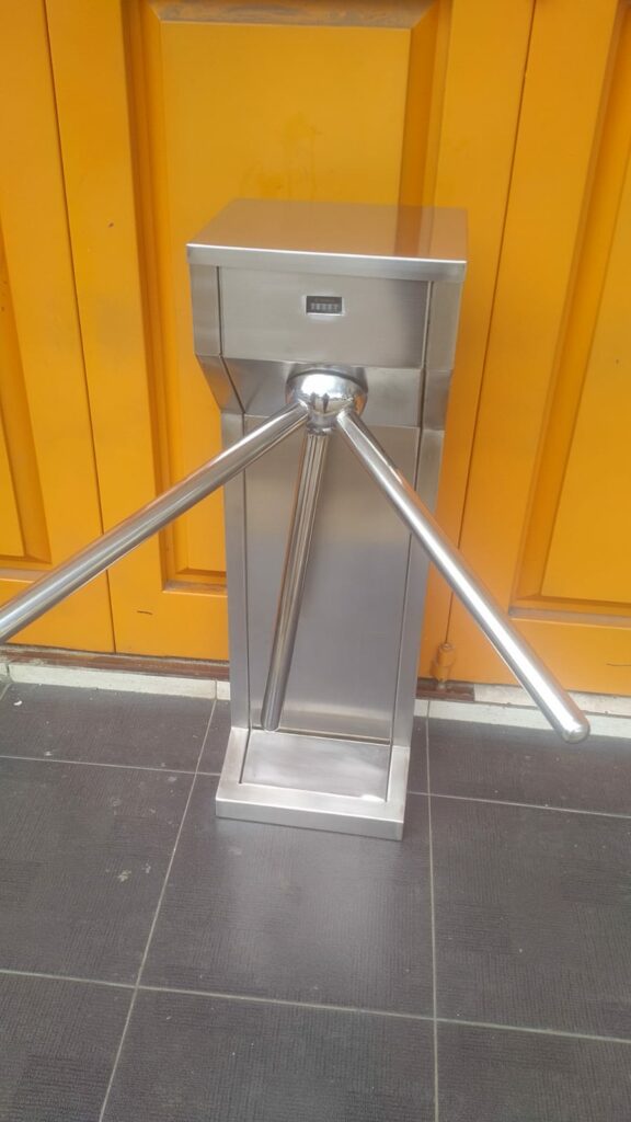 PINTU PUTAR STAINLESS BOX SATU ARAH | TRIPOD TURNSTILE SINGLE